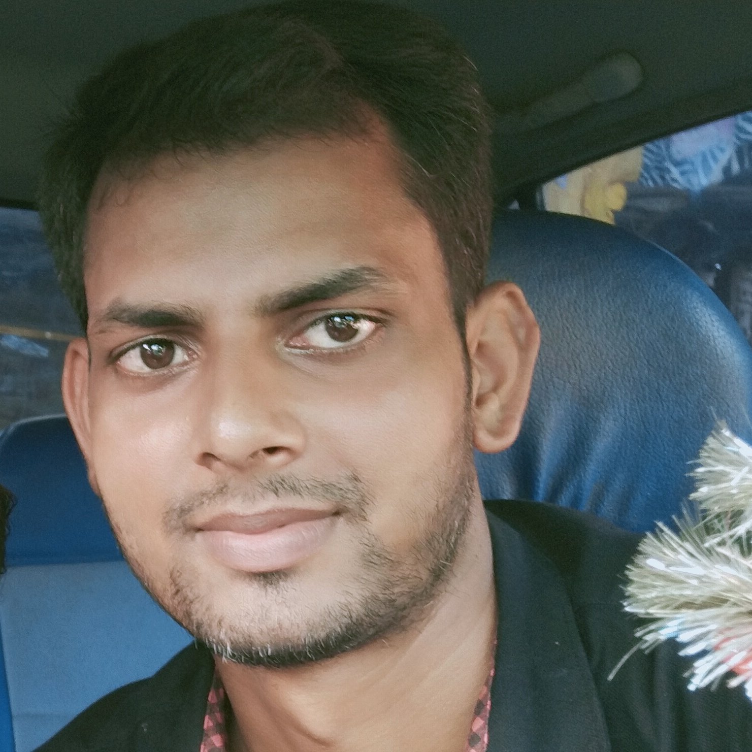 Chakai, Jamui : चकाई: बिराजपुर चौक के समीप शराब के नशे में धुत्त पांच ...